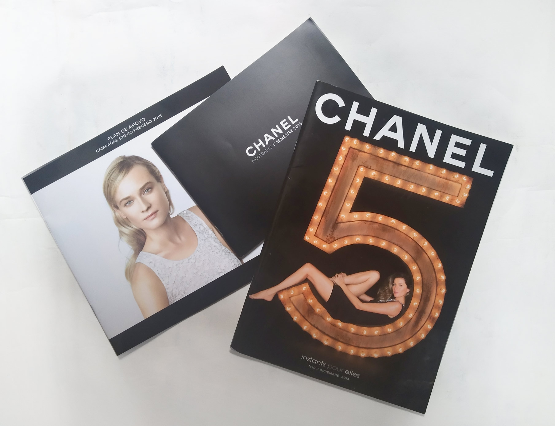 CHANEL | Layouts – Behind the Cover